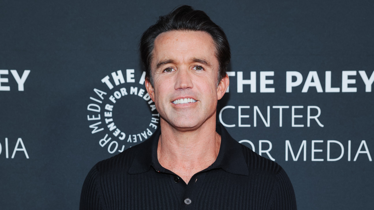 Ryan Reynolds Roasts Rob Mac at Just for Laughs Awards 2025