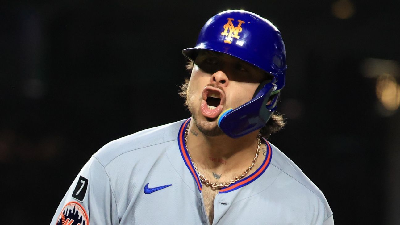 Mets Stage Dramatic Comeback to Secure Wild Card Position