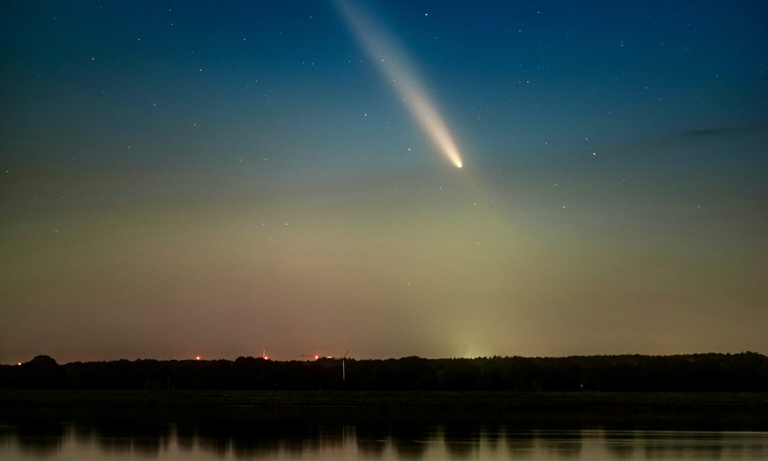 Plasma Physicist Claims Visibility of Interstellar Comet 3I/ATLAS